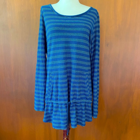 Royal Robbins | Tops | Royal Robbins Tunic With Peplum | Poshmark